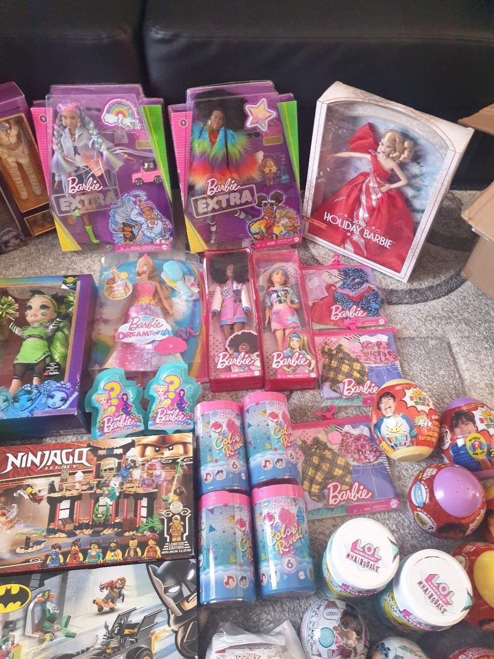 lol dolls barbie rainbow high lego fidgets in Stoke-on-Trent für 123,00 ...