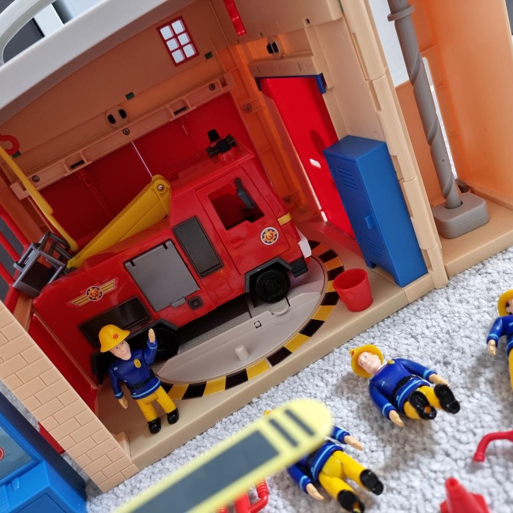Fireman Sam sets in WA3 Wigan für £ 10,00 zum Verkauf | Shpock AT