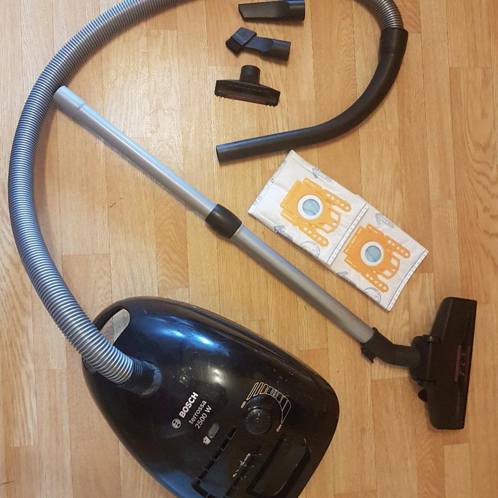 Staubsauger Bosch Terrossa 2500 W in 01277 Dresden für 25,00 € zum ...