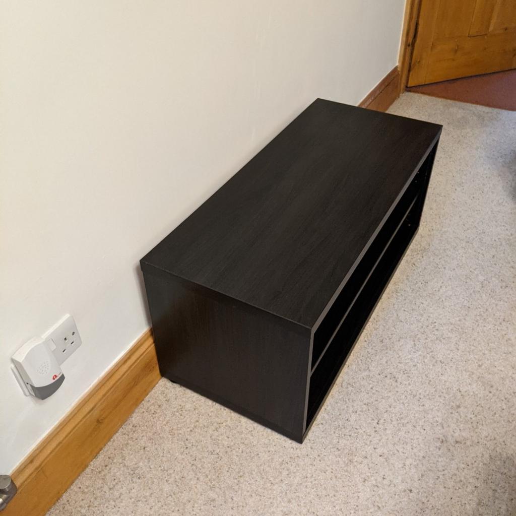 IKEA black TV unit stand in KT1 London für 10,00 £ zum Verkauf | Shpock DE
