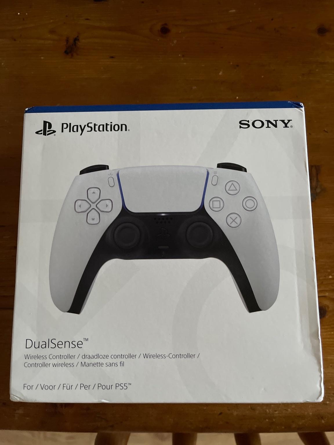 PS5 Brand New DualSense Controller in L39 Lancashire für 55,00 £ zum ...