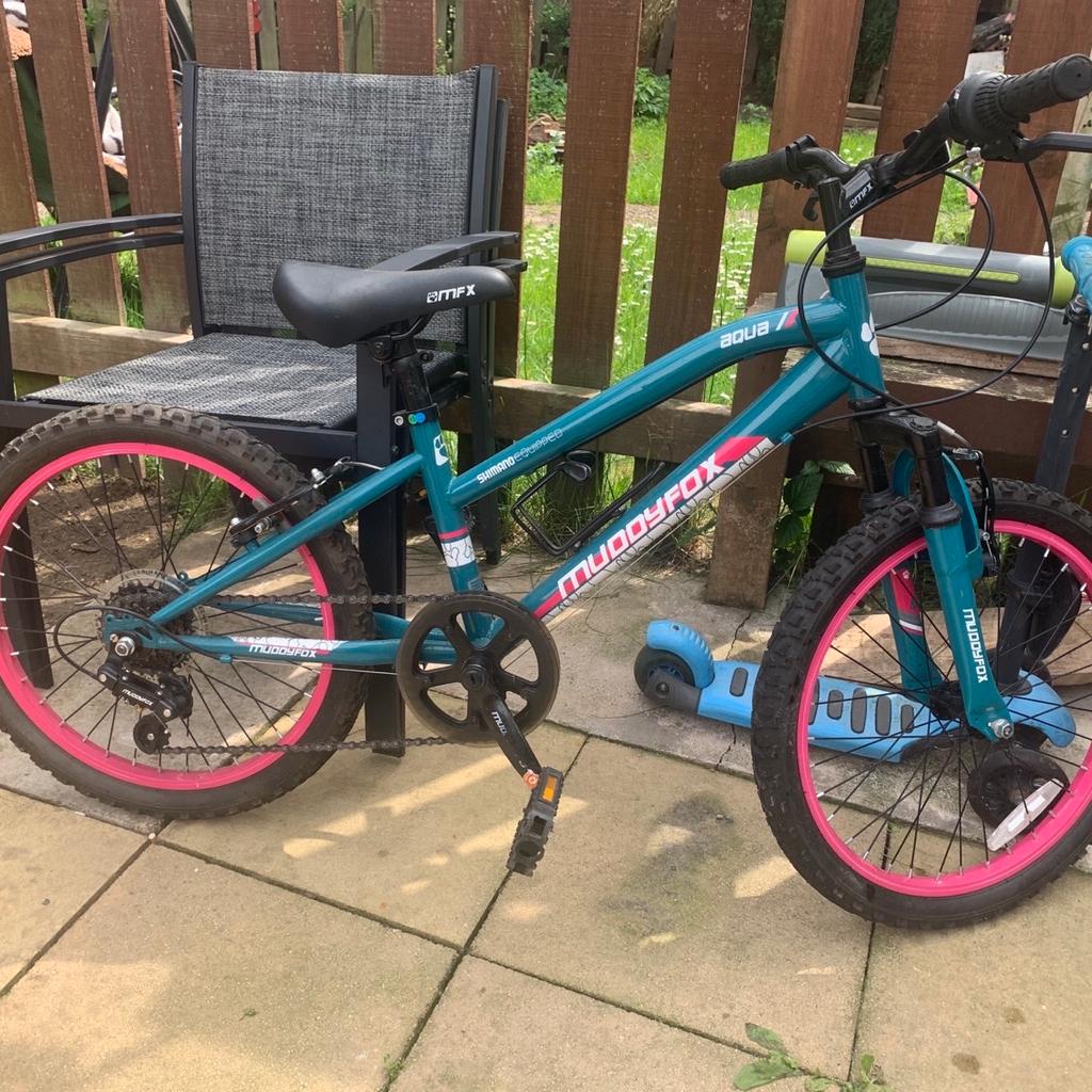 Girls bike muddy fox aqua in Doncaster für 20,00 £ zum Verkauf | Shpock DE