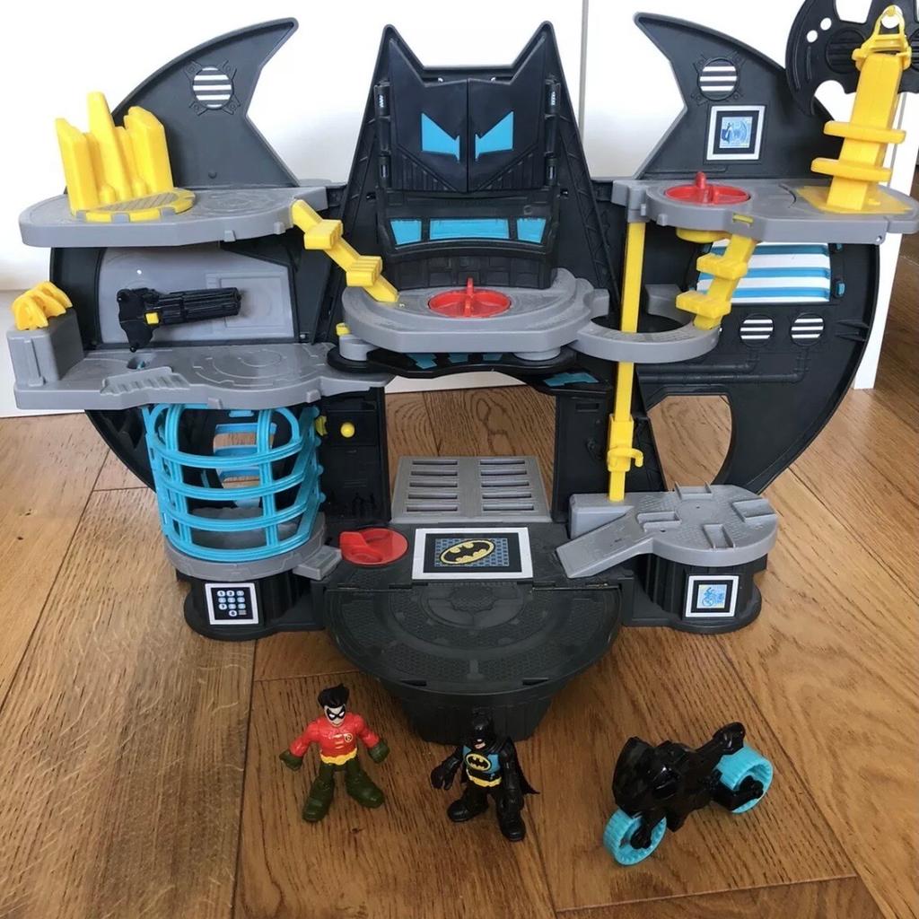 Imaginext Bat Cave with Batman and robin in S20 Sheffield für £ 12,00 ...