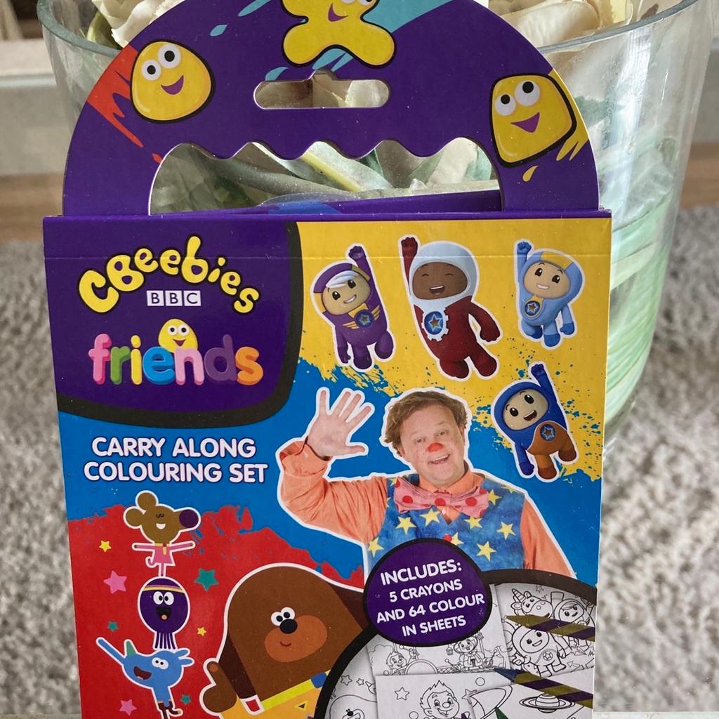 CBeebies carry along colouring set in CF46 Nelson für £ 1,50 zum ...