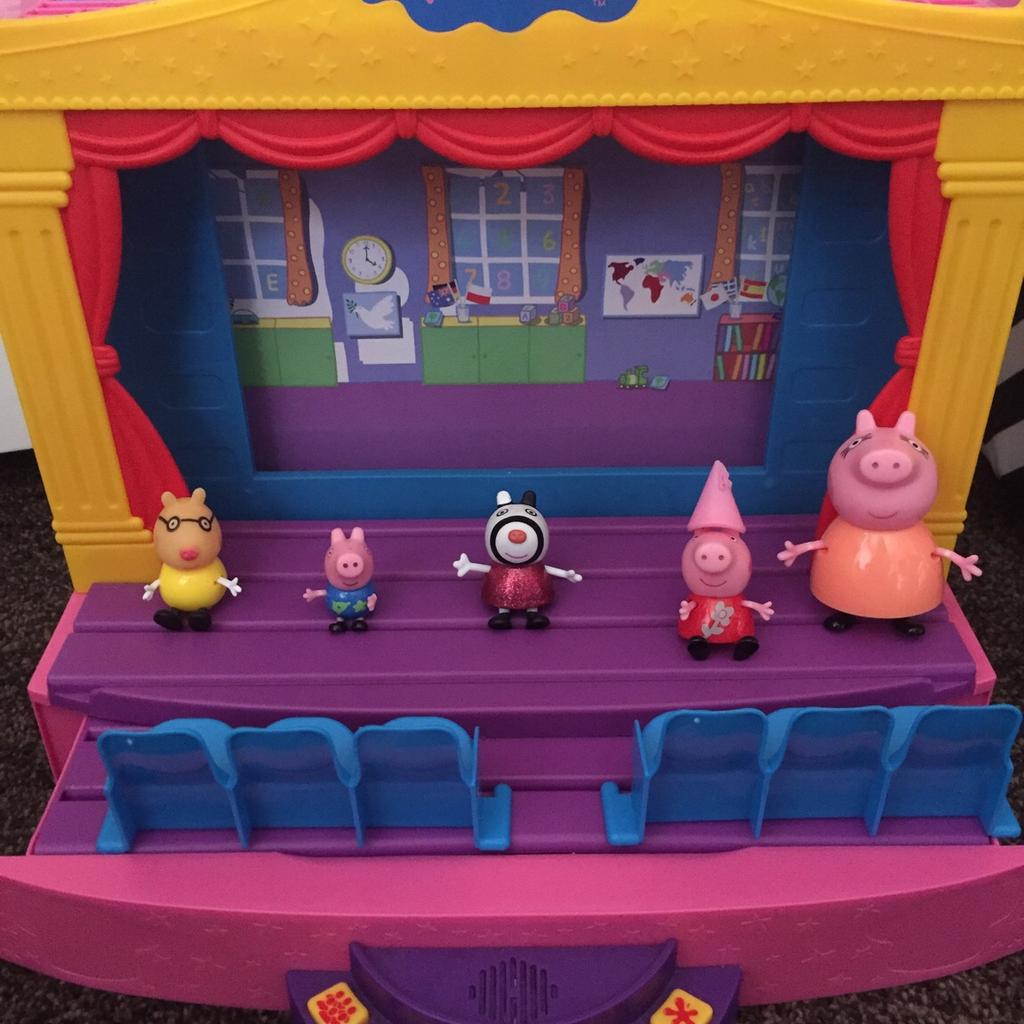 Peppa pig interactive theatre and figures in WV14 Dudley for £5.00 for ...