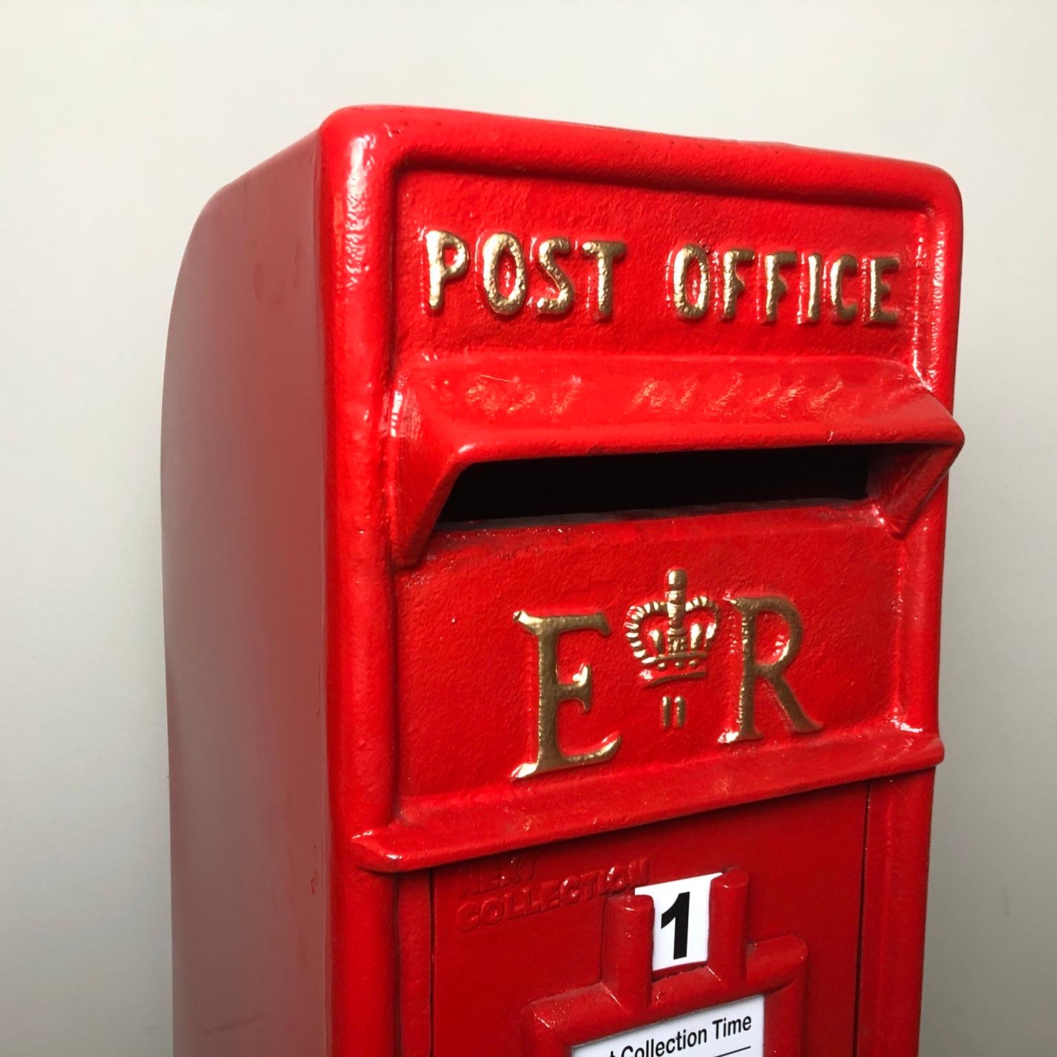 Cast Iron ER Postbox / Letter Box in Stafford für 140,00 £ zum Verkauf ...