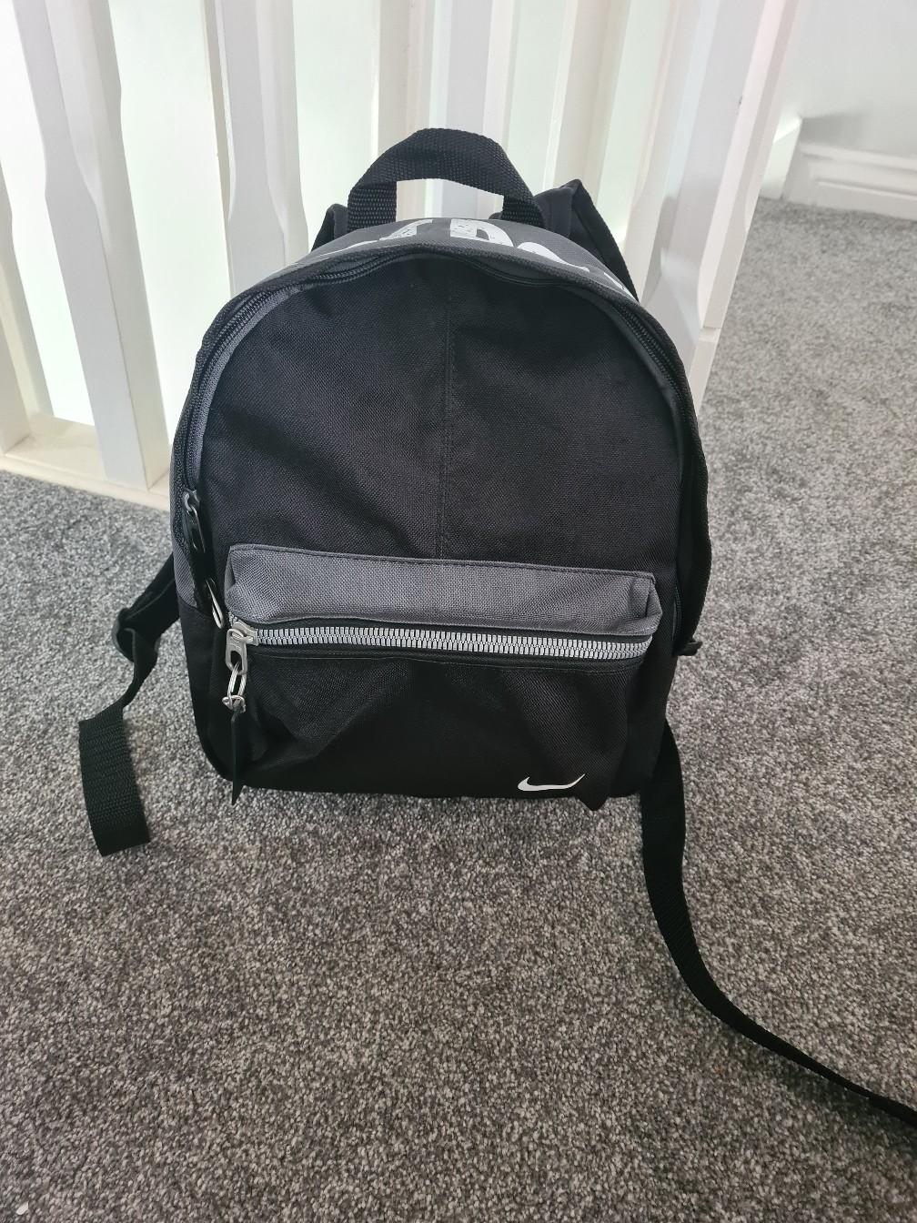 black small Nike backpack just do it bag in B79 Lichfield für £ 5,00 ...