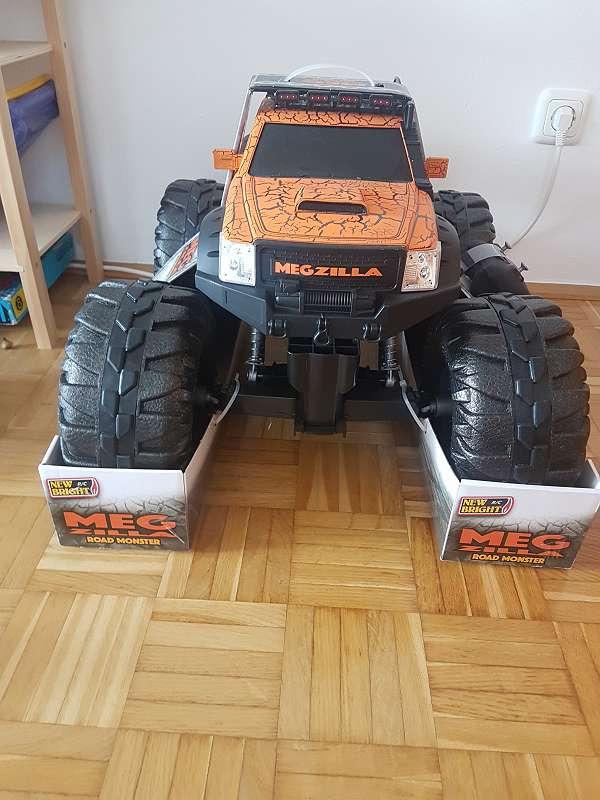 Megzilla Road Monster- Ferngesteuerter Truck in 4020 Linz für 55,00 ...