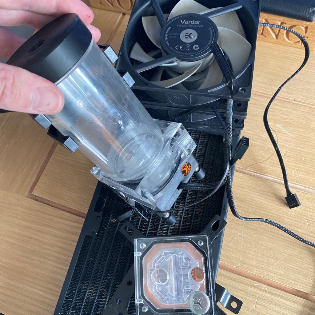 EKWB 360mm water cooling loop in CV11 Bedworth for £75.00 for sale | Shpock