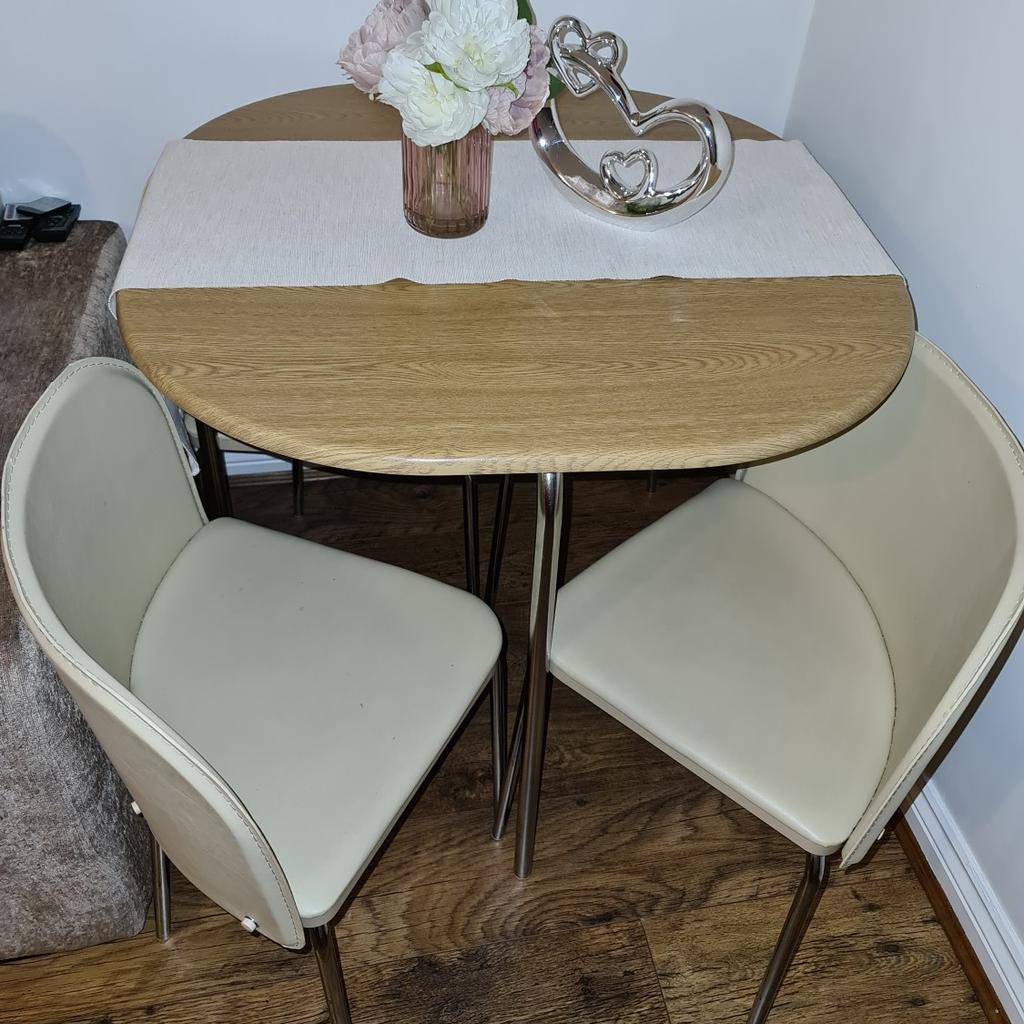 Argos Home Amparo Oak Effect Dining Table 4 in NG5 Nottingham for 40.00 for sale Shpock