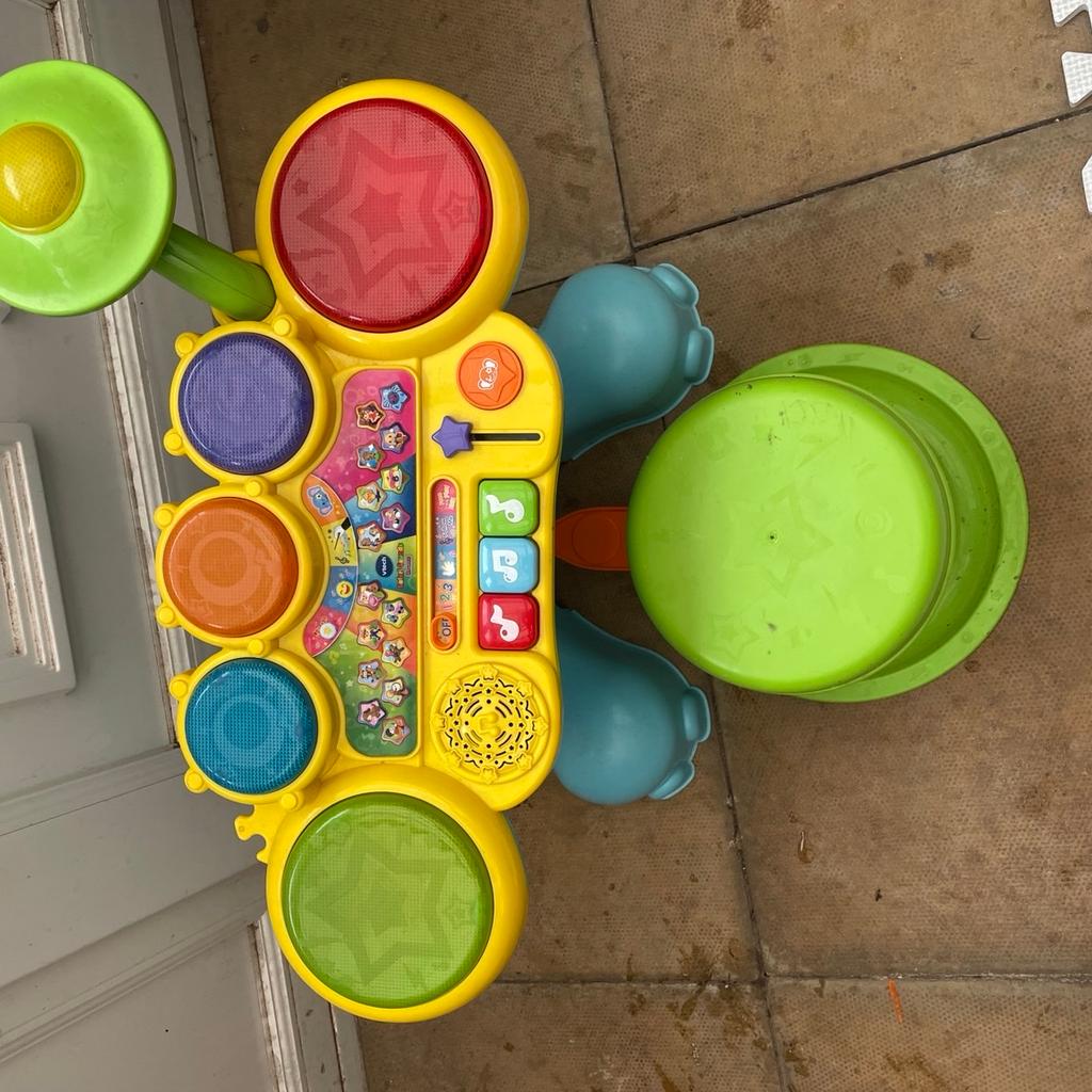Vtech drum kit in WV14 Dudley für £ 6,00 zum Verkauf | Shpock AT