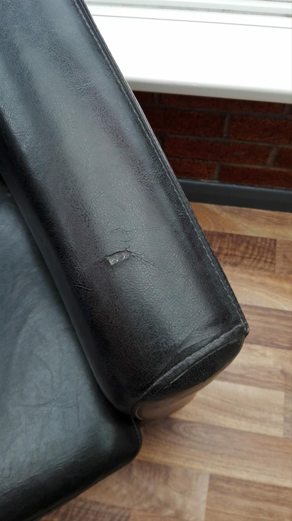 BLACK TUB CHAIR in B65 Sandwell für 20,00 £ zum Verkauf | Shpock DE