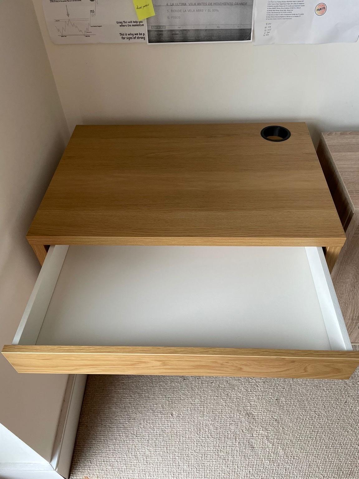 IKEA Micke wood desk in W2 London für 20,00 £ zum Verkauf | Shpock DE