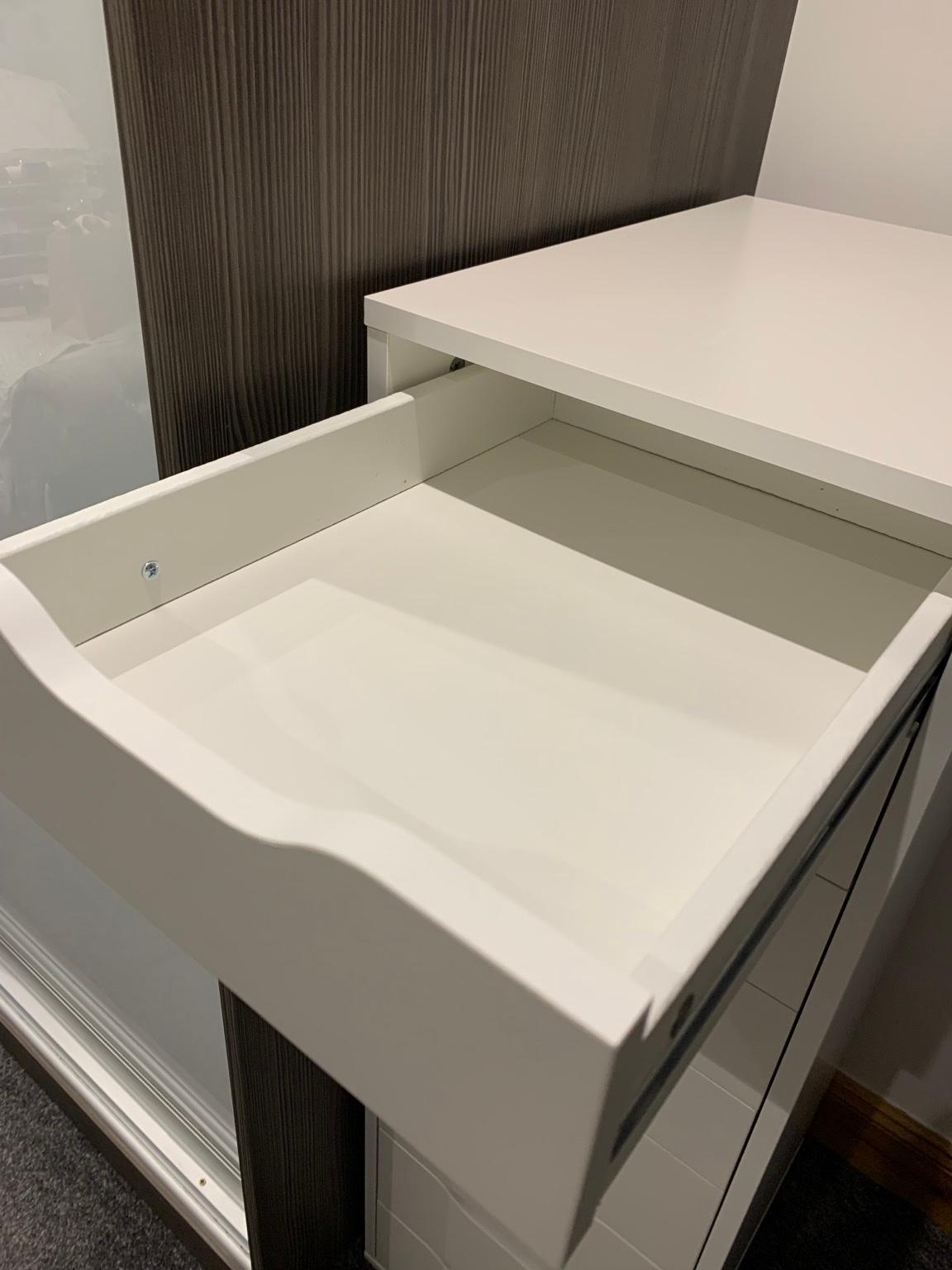 IKEA Alex unit with 9 drawers in E10 London für 70,00 £ zum Verkauf ...