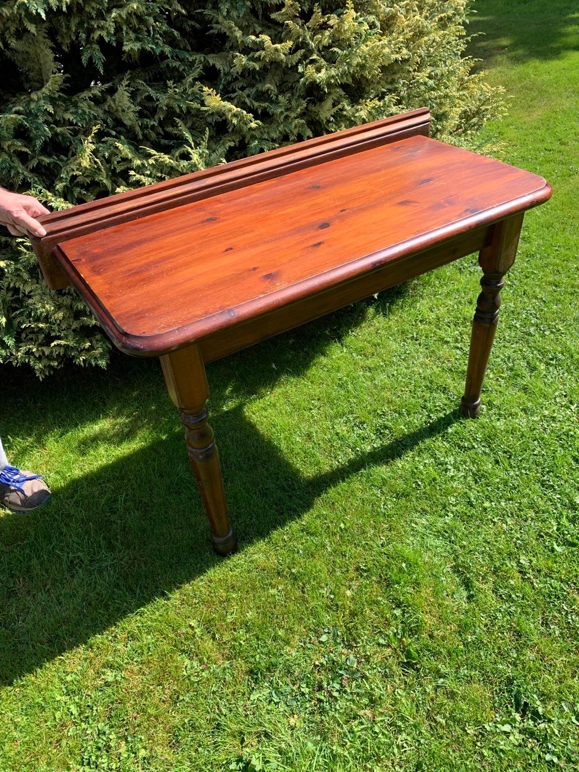 Pine 2 legged wall table in SY11 Whittington für 25,00 £ zum Verkauf ...