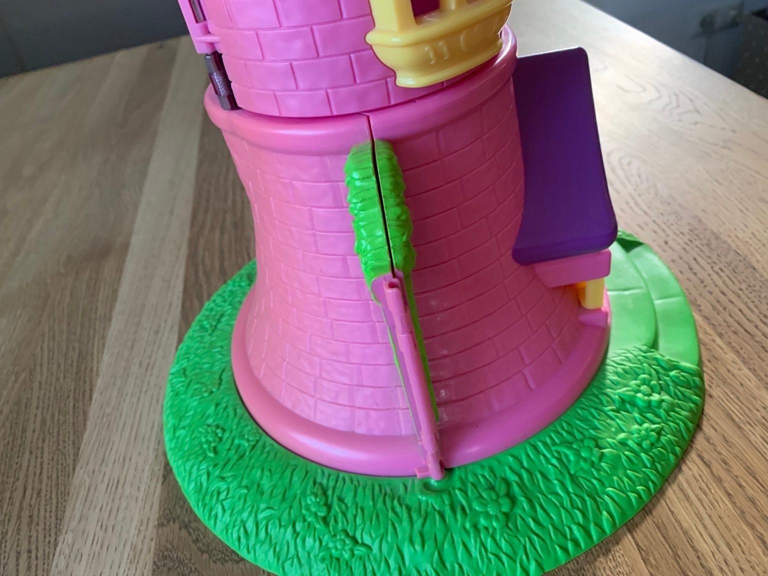 Filly Turm/ Regenbogenturm/ Rainbowtower in 4600 Lichtenegg für € 12,00 ...
