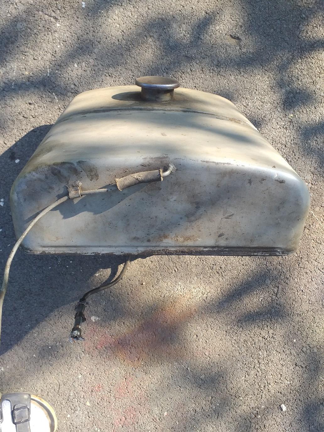 Tank für Steyr t80-t86 in für 95,00 € zum Verkauf | Shpock DE