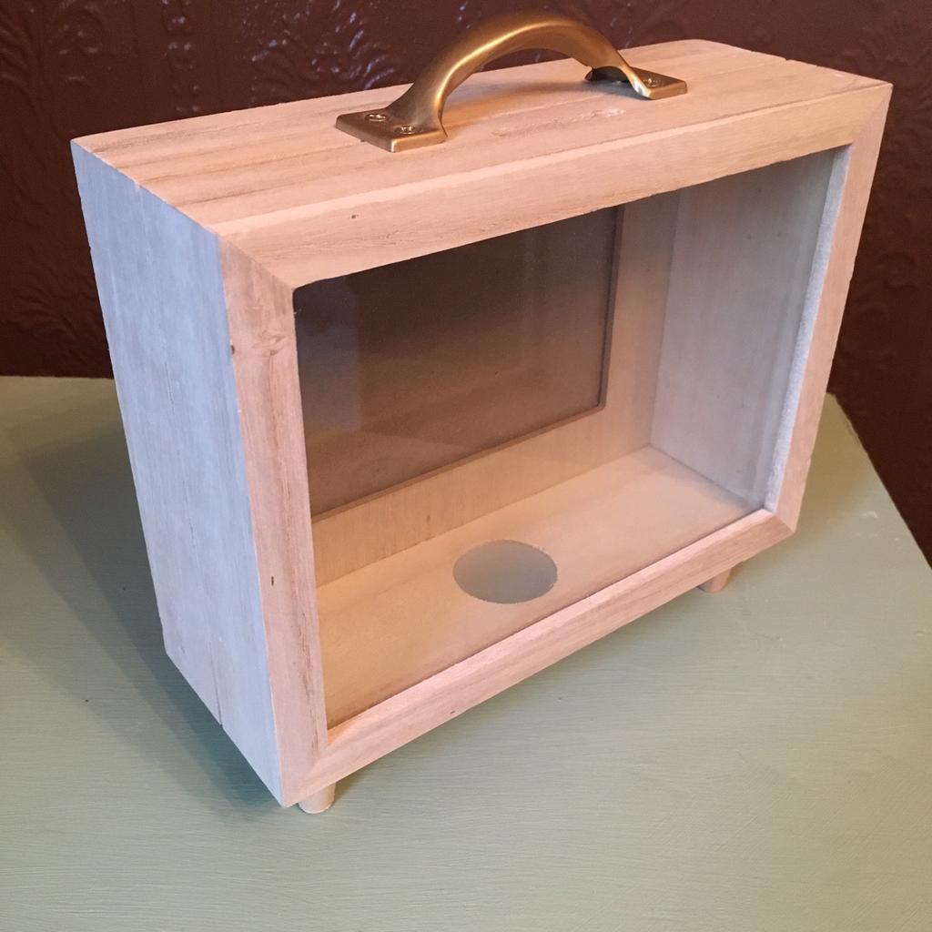 New wood money box frame in S40 Chesterfield für 2,00 £ zum Verkauf ...