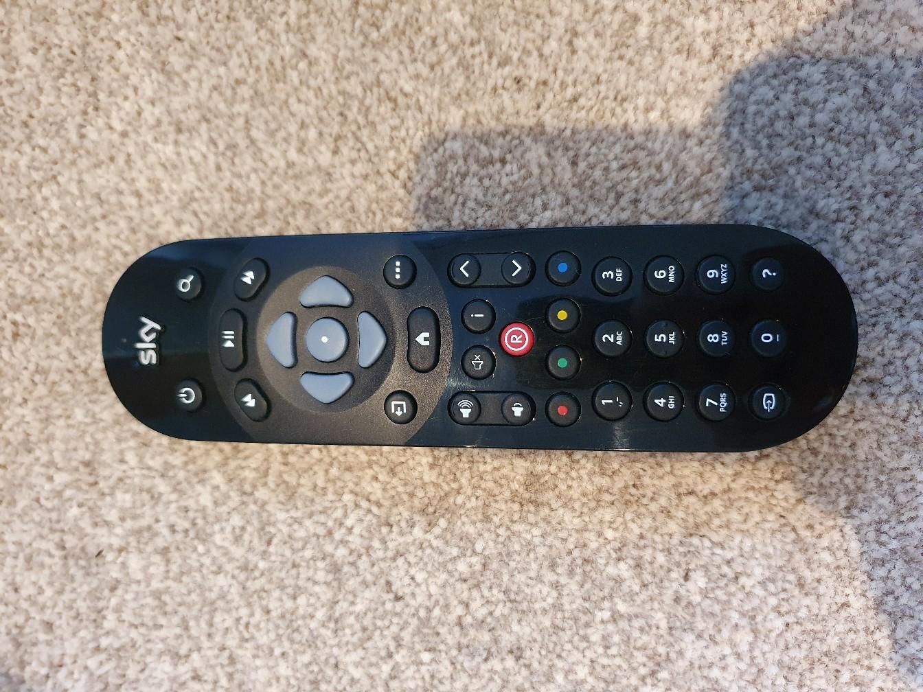 Sky EM150 Q Mini Box with Remote in L16 Liverpool für 30,00 £ zum ...