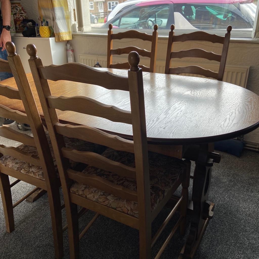 Wooden Dining Table in NG17 Ashfield für £ 15,00 zum Verkauf | Shpock AT