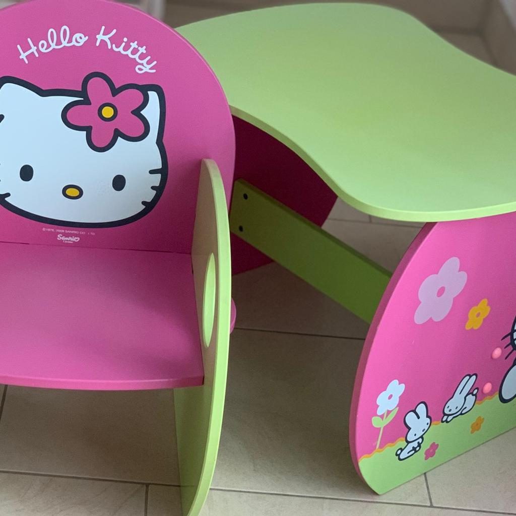 Hello Kitty Tisch mit Stuhl in 67071 Ludwigshafen am Rhein für € 25,00 ...