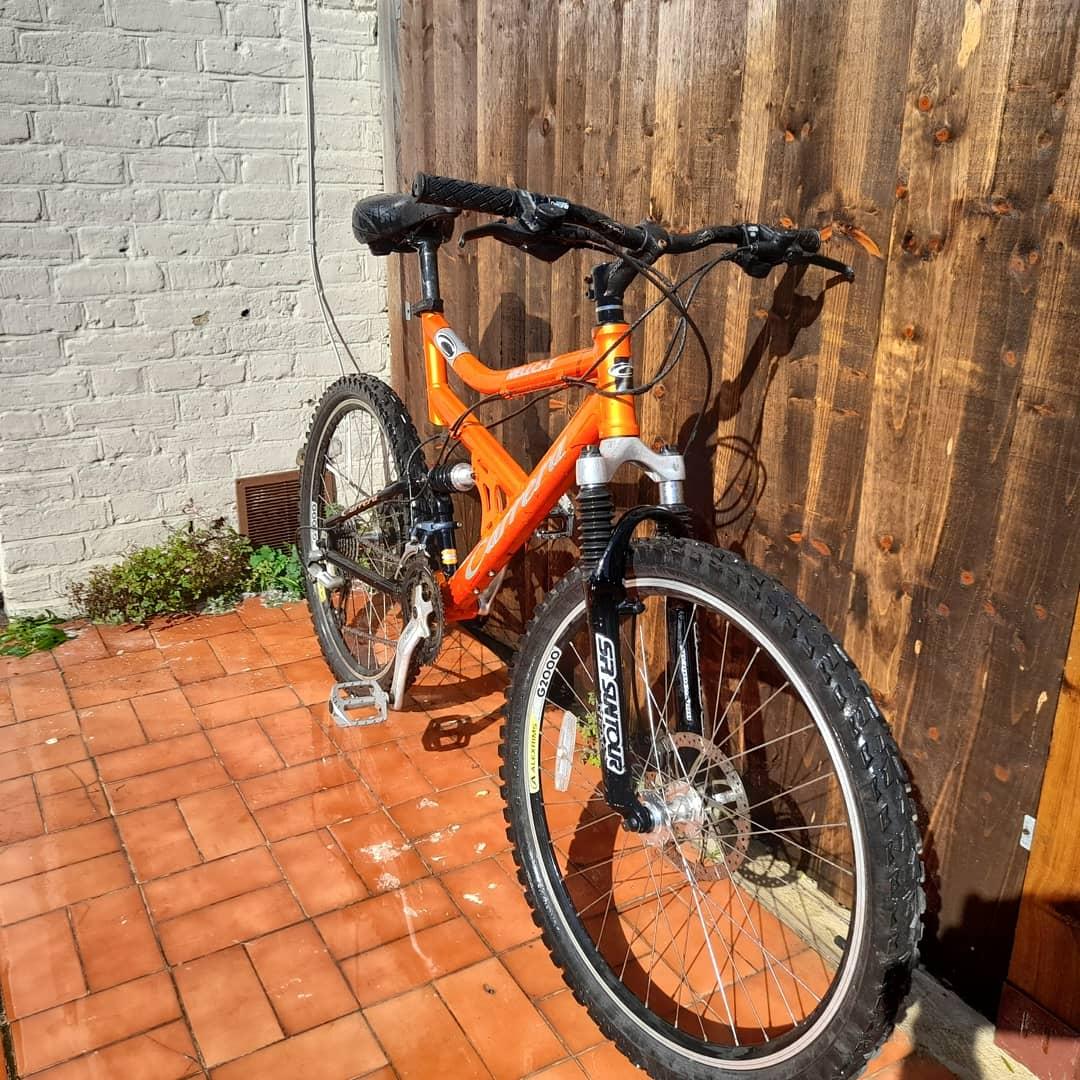 Mens Carrera hellcat mountain bike in London for £150.00 for sale | Shpock