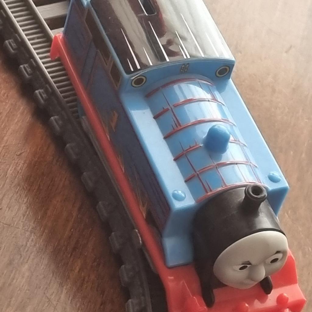 flying Thomas and his track in L36 Knowsley for £15.00 for sale | Shpock
