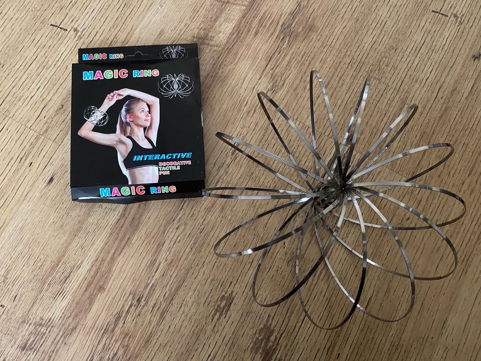 New Magic ring fidget toy in B71 Sandwell für 1,00 £ zum Verkauf ...