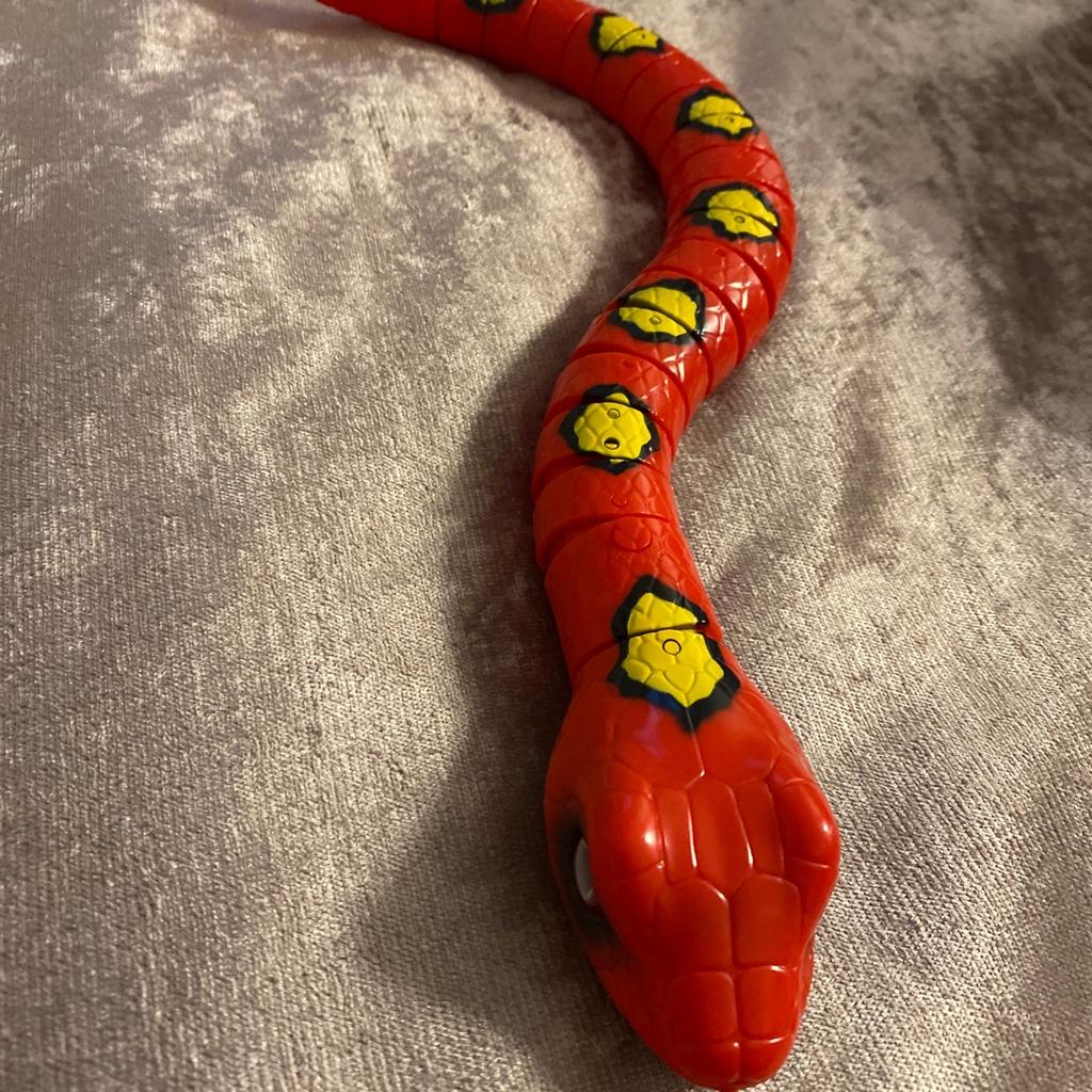 Robo alive set, snake, spider & bug - New in B63 Dudley für £ 10,00 zum ...