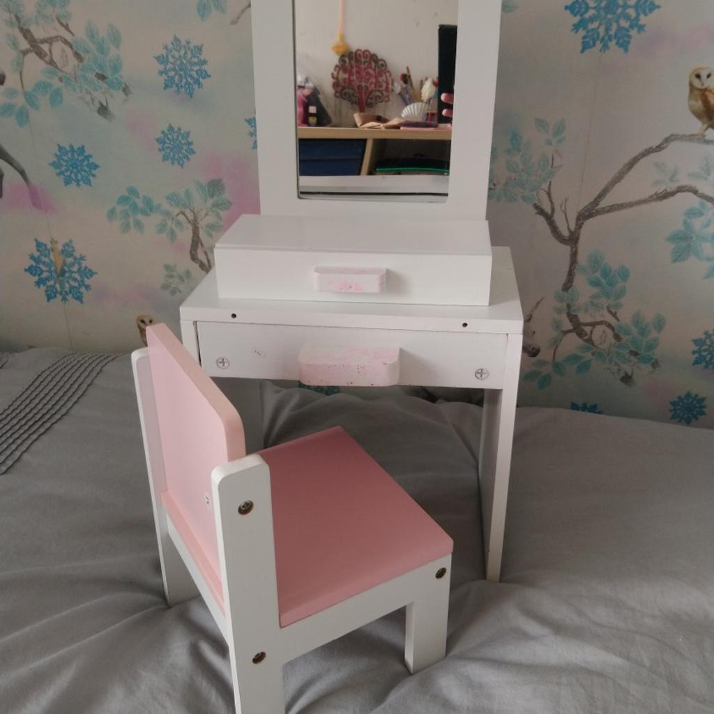 designafriend dressing table in B33 Birmingham für £ 6,00 zum Verkauf ...