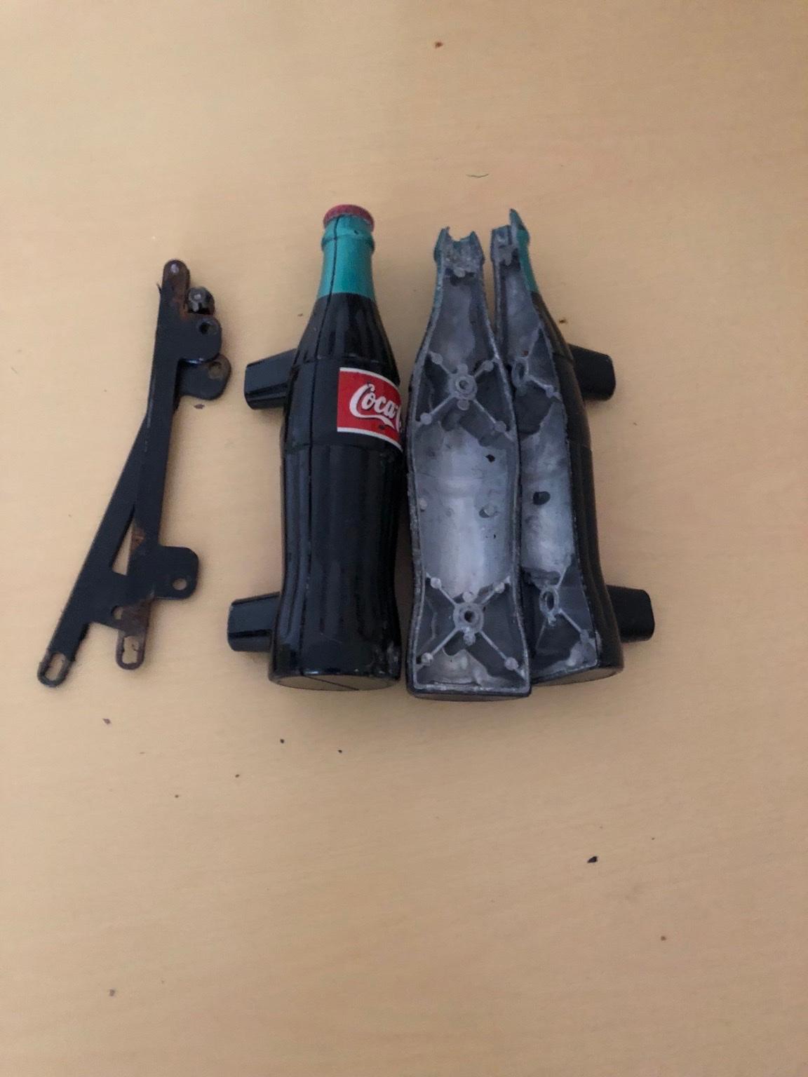 Coca Cola vintage fridge handle in SW9 London for £20.00 for sale | Shpock