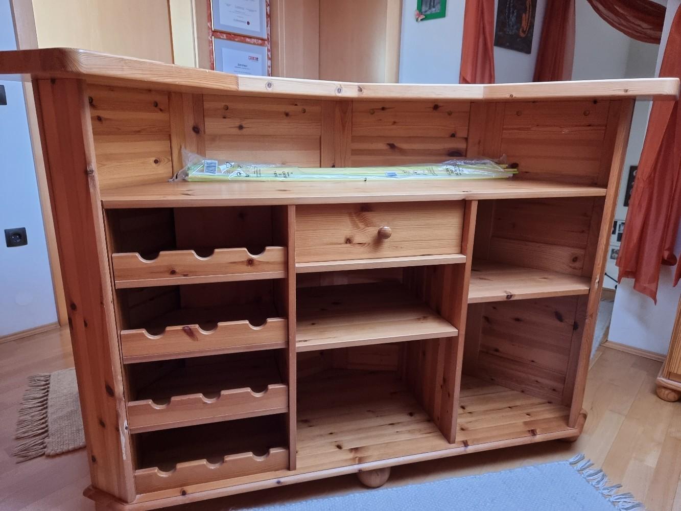 Eck-Stehbar aus Holz inkl. 2 Hocker in 4400 Steyr für 1,00 € zum ...