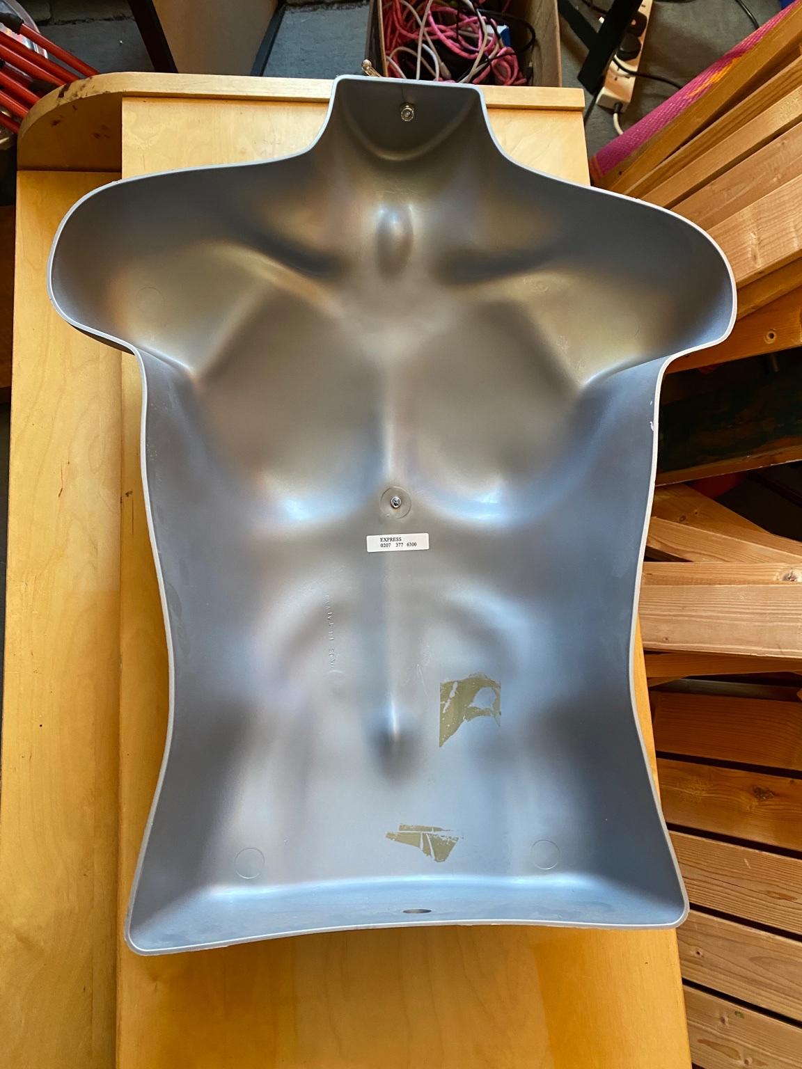 Hanging Torso Mannequin in BN2 Brighton für 10,00 £ zum Verkauf | Shpock DE