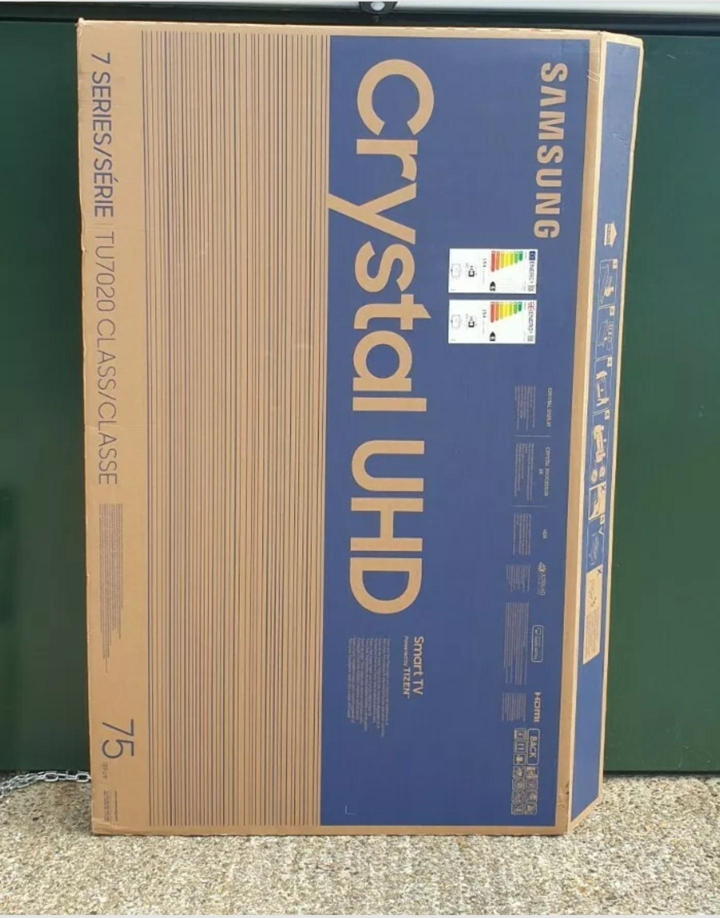 Samsung 75" Empty TV Packaging Box in SE17 London für £ 35,00 zum ...
