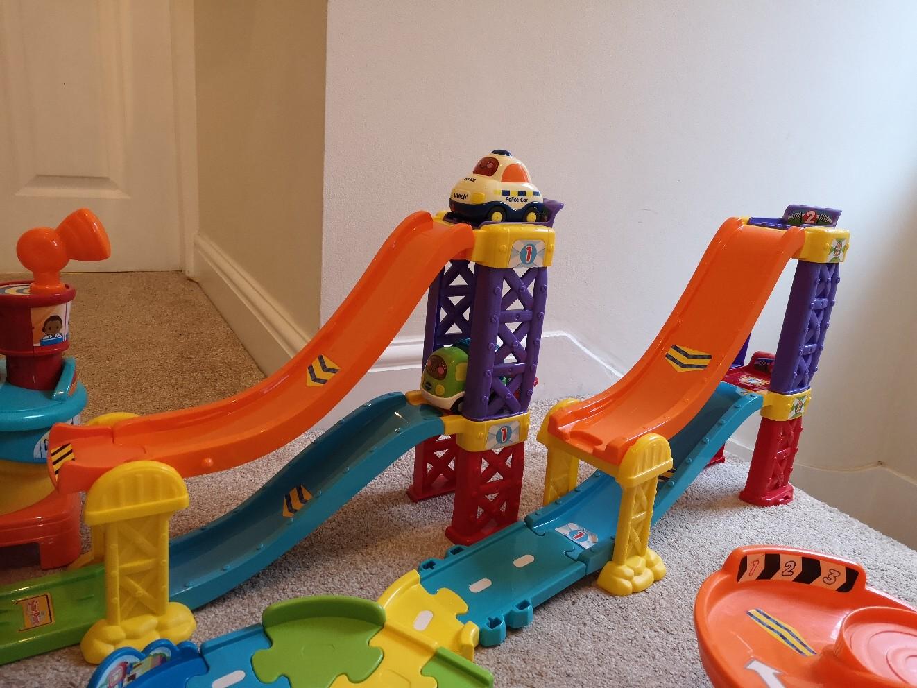 Huge Vtech Toot Toot Drivers Bundle in WV7 Donington für 60,00 £ zum ...