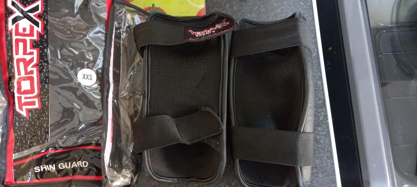 torpex martial arts shin guard in WS10 Sandwell für £ 8,00 zum Verkauf ...