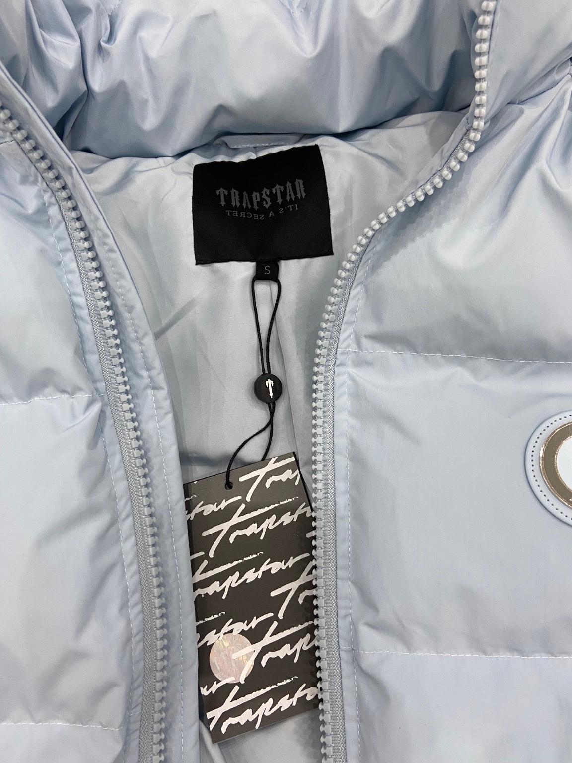 Trapstar Irongate baby blue puffer jacket ️ in B24 Birmingham für 319 ...