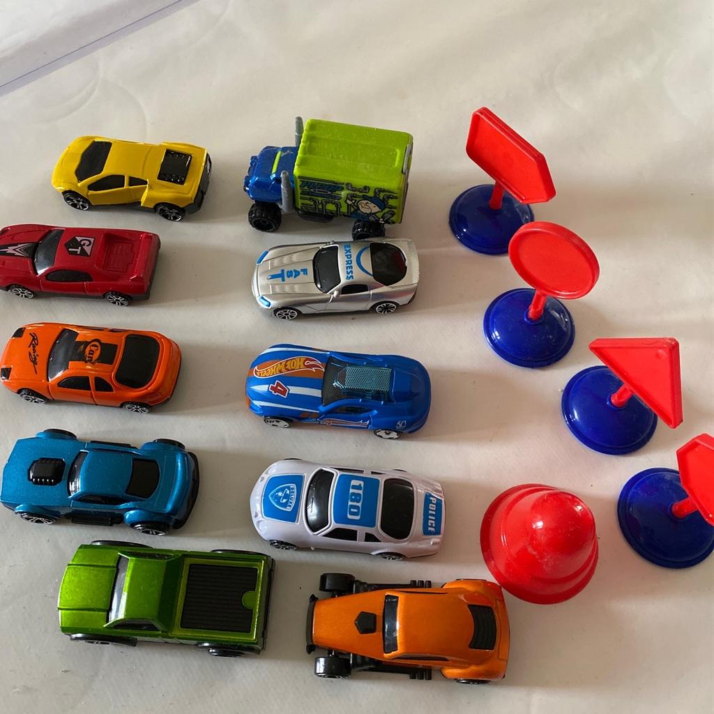 Road map+ cars in B38 Birmingham für £ 2,50 zum Verkauf | Shpock AT