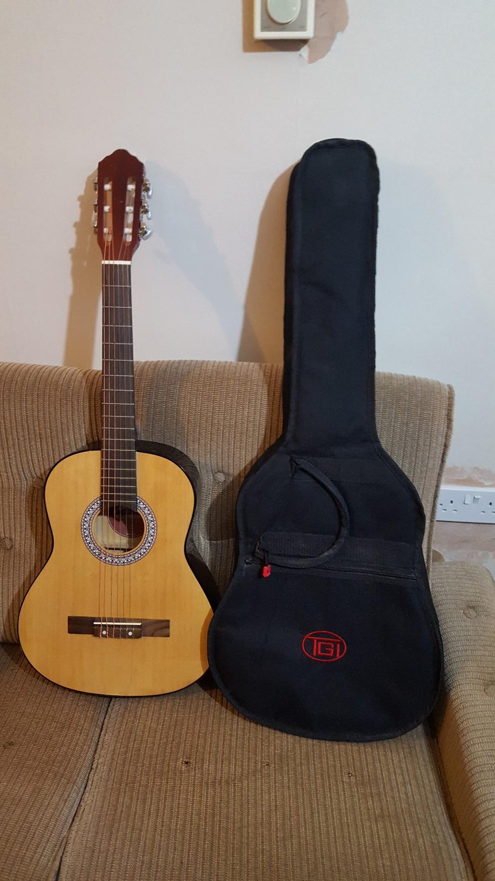 jose ferrer el primo guitar in M12 Manchester for £50.00 for sale | Shpock