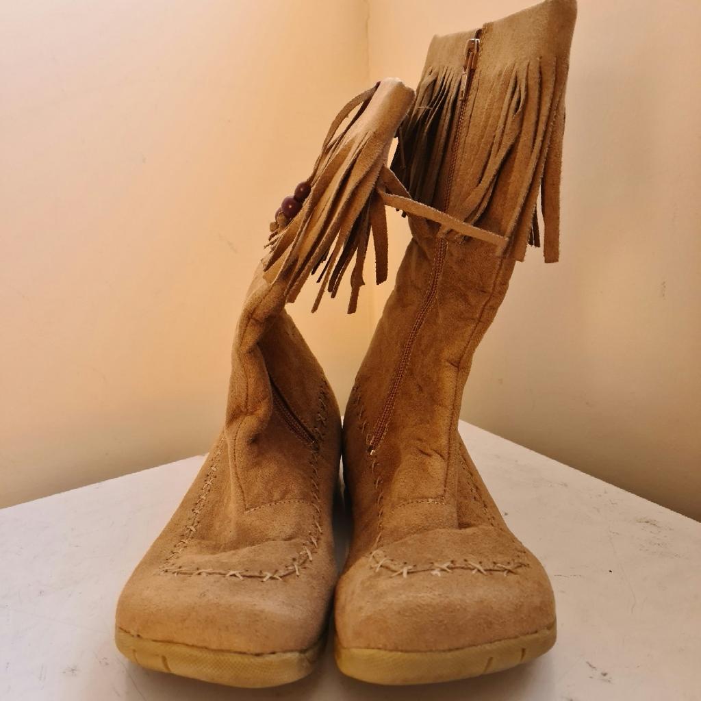 Native American style fringe boots. in B63 Dudley für £ 20,00 zum ...