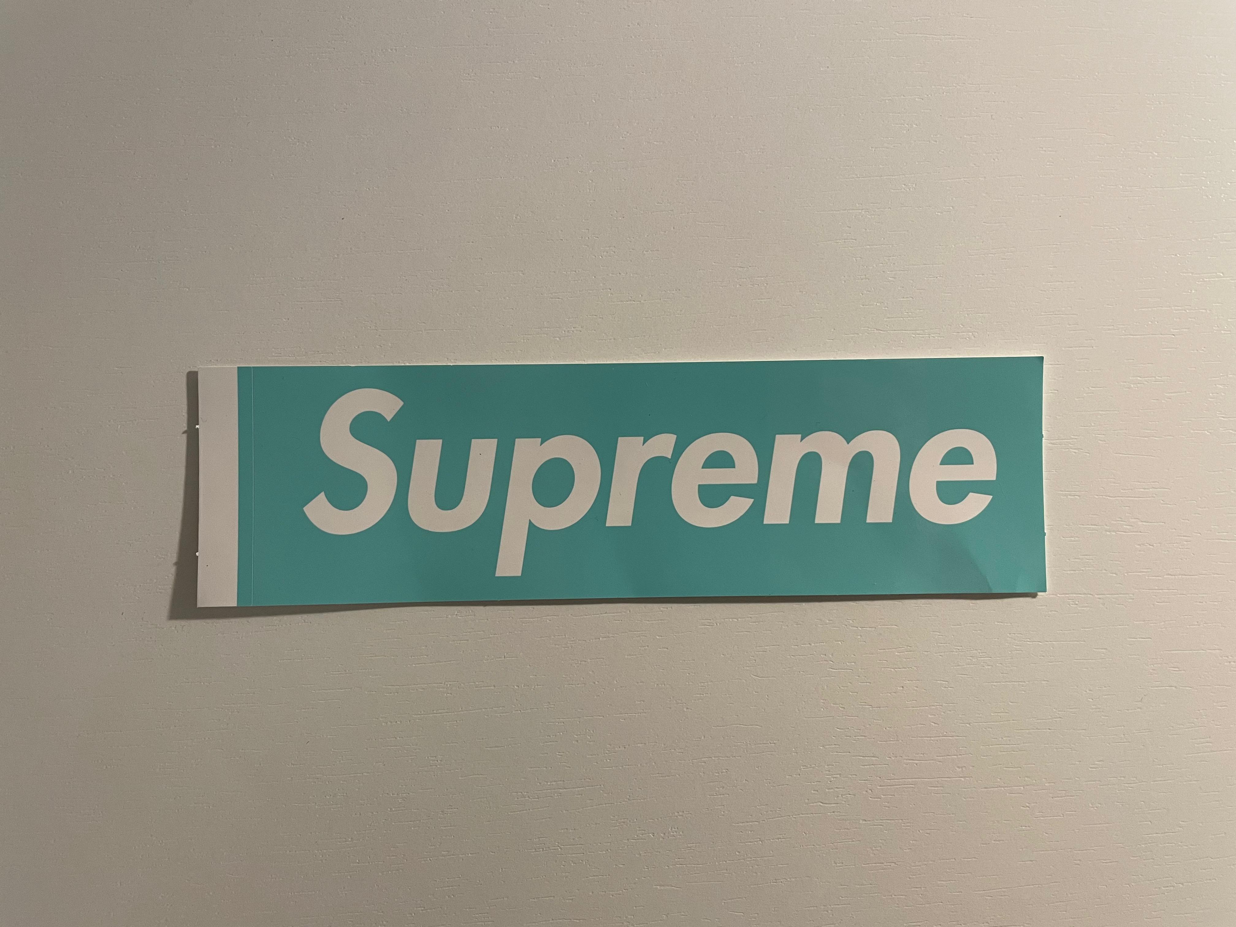 Supreme x Tiffany Box Logo Sticker in 1220 Donaustadt für 19,00 € zum ...