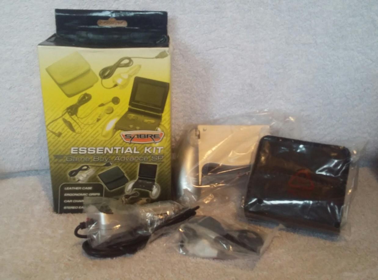 gameboy advance sp essential kit. new in B69 Sandwell für 6,00 £ zum ...
