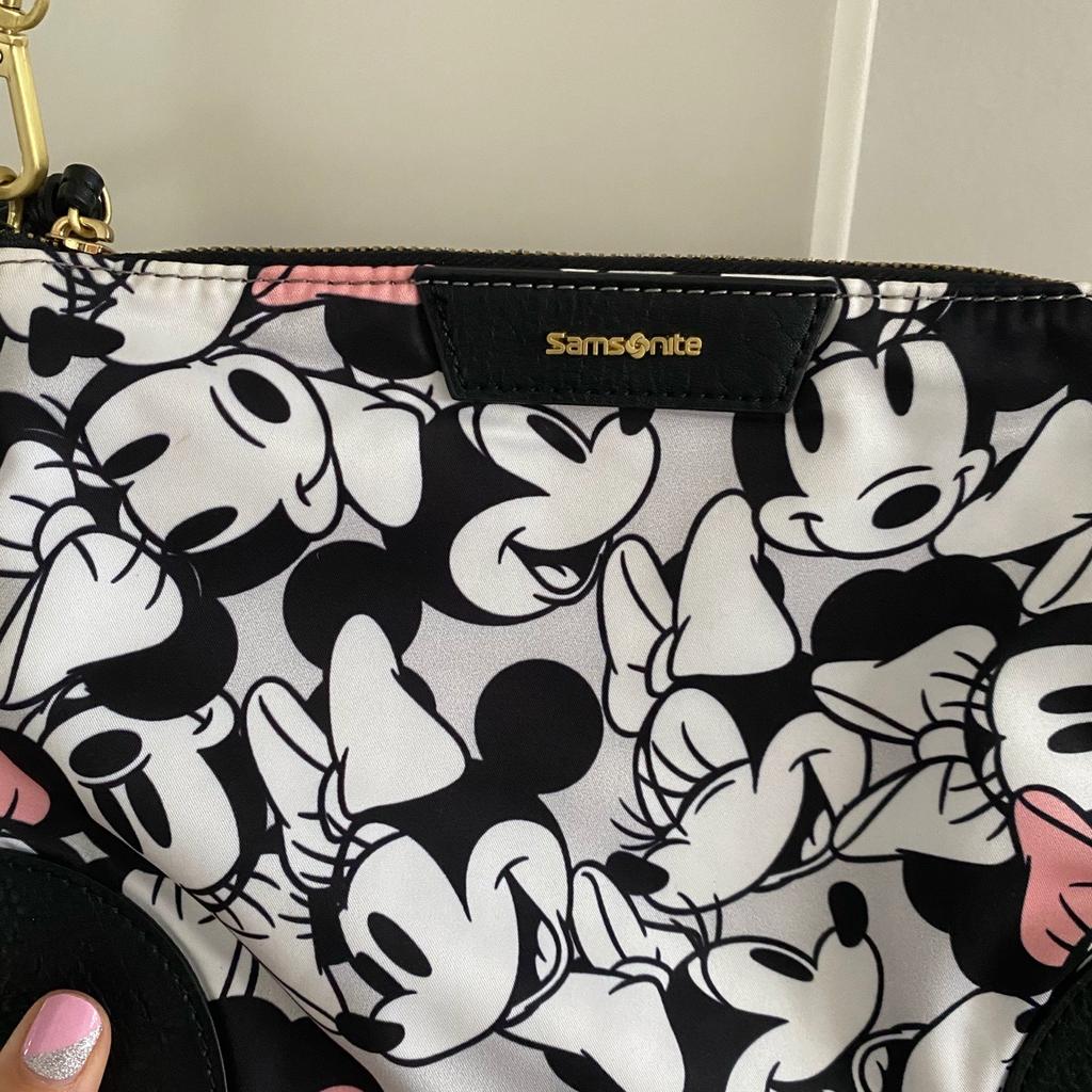 Samsonite Minnie Mouse Umhängetasche disney in 40211 Düsseldorf for €30 ...