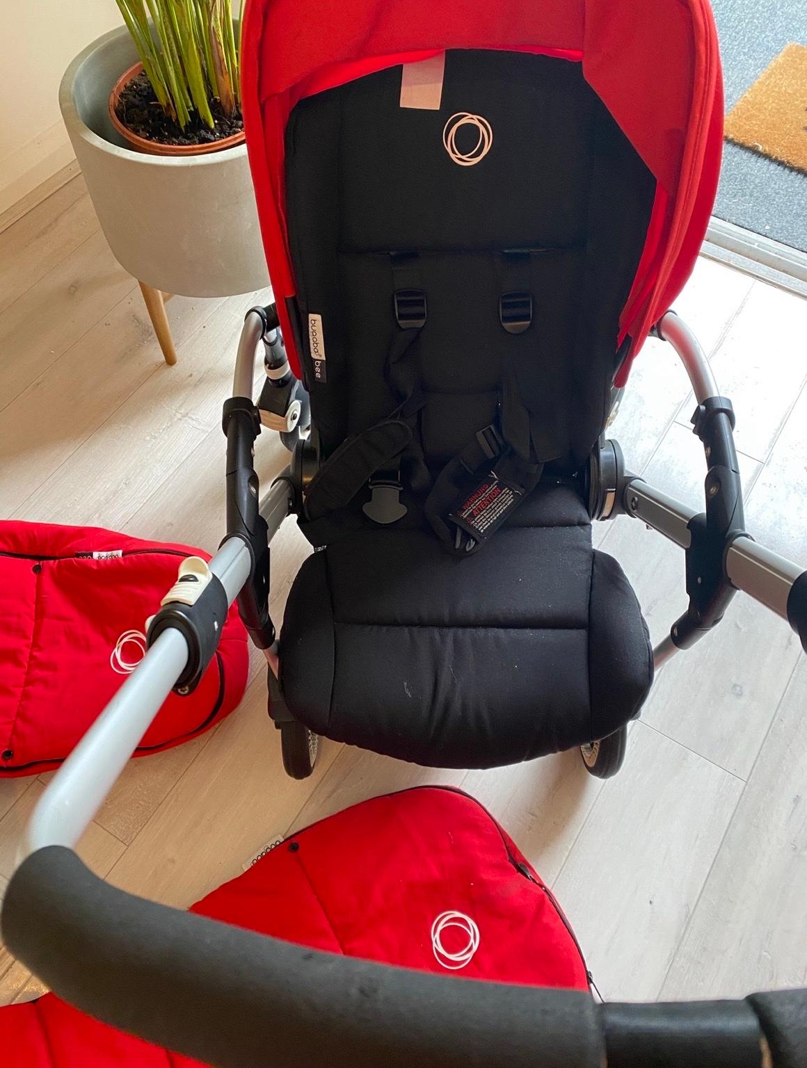 Bugaboo bee pushchair with accessories in EN2 London für 80,00 £ zum ...