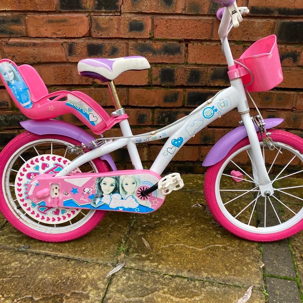 Girls barbie bike in B71 Sandwell für £ 10,00 zum Verkauf | Shpock AT