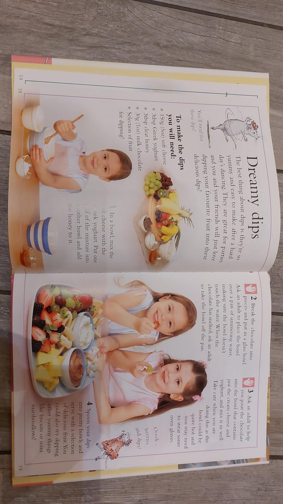 ANGELINA BALLERINA COOK BOOK in DY5 Dudley für 1,50 £ zum Verkauf ...