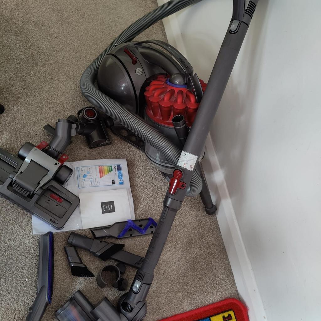 Dyson hoover in HP13 Wycombe für 60,00 £ zum Verkauf | Shpock DE