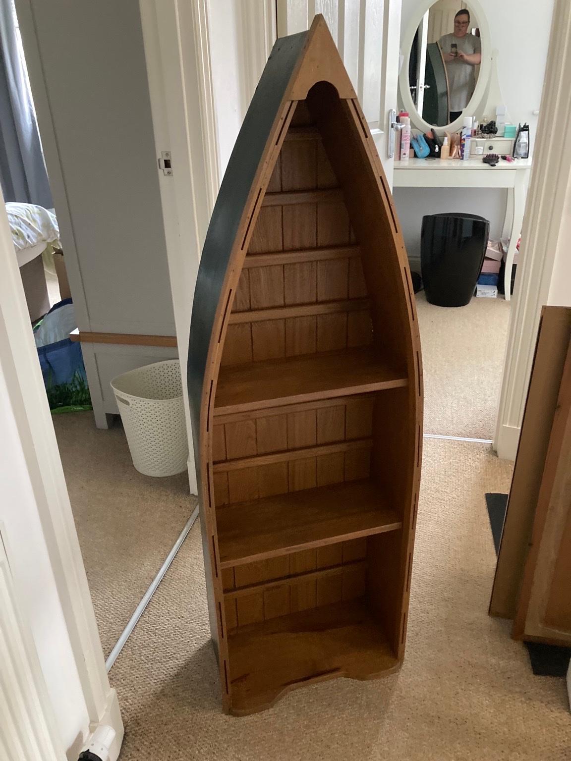 Boat shaped shelving unit in Burnley für 10,00 £ zum Verkauf | Shpock DE