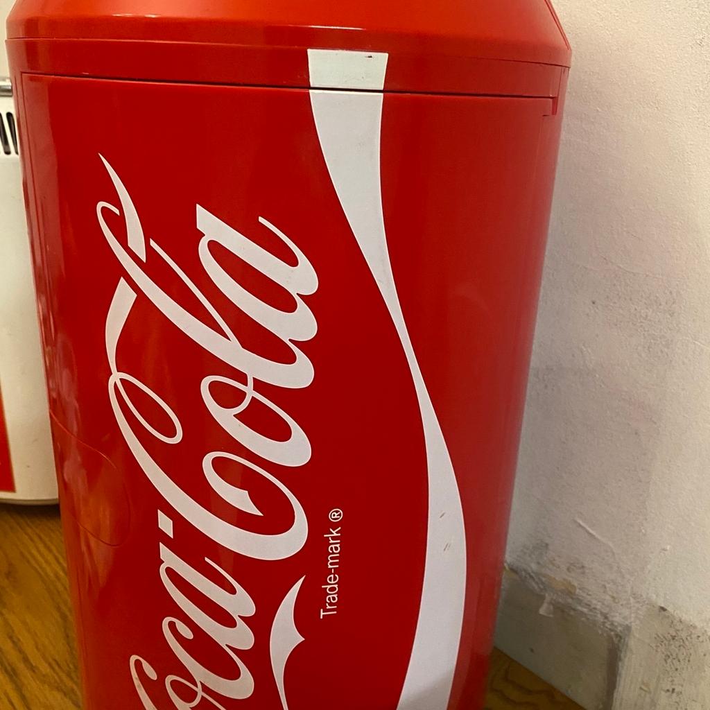 Coca Cola mini fridge in DA15 London for £50.00 for sale | Shpock