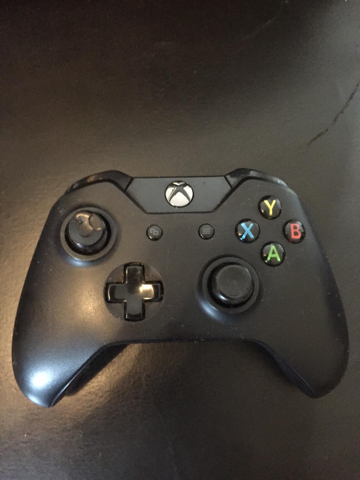 Xbox one version 2 pad in WS10 Walsall für 25,00 £ zum Verkauf | Shpock DE